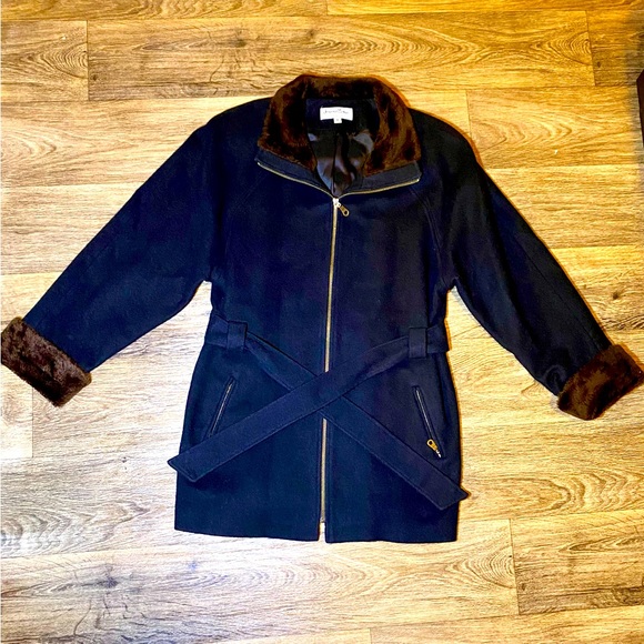 Jonathan Michael | Jackets & Coats | Euc Jonathan Michael Faux Fur ...